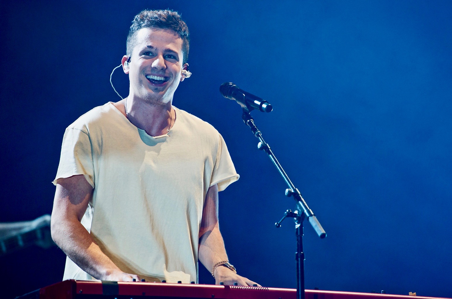 Charlie Puth in London – Source Sound VR